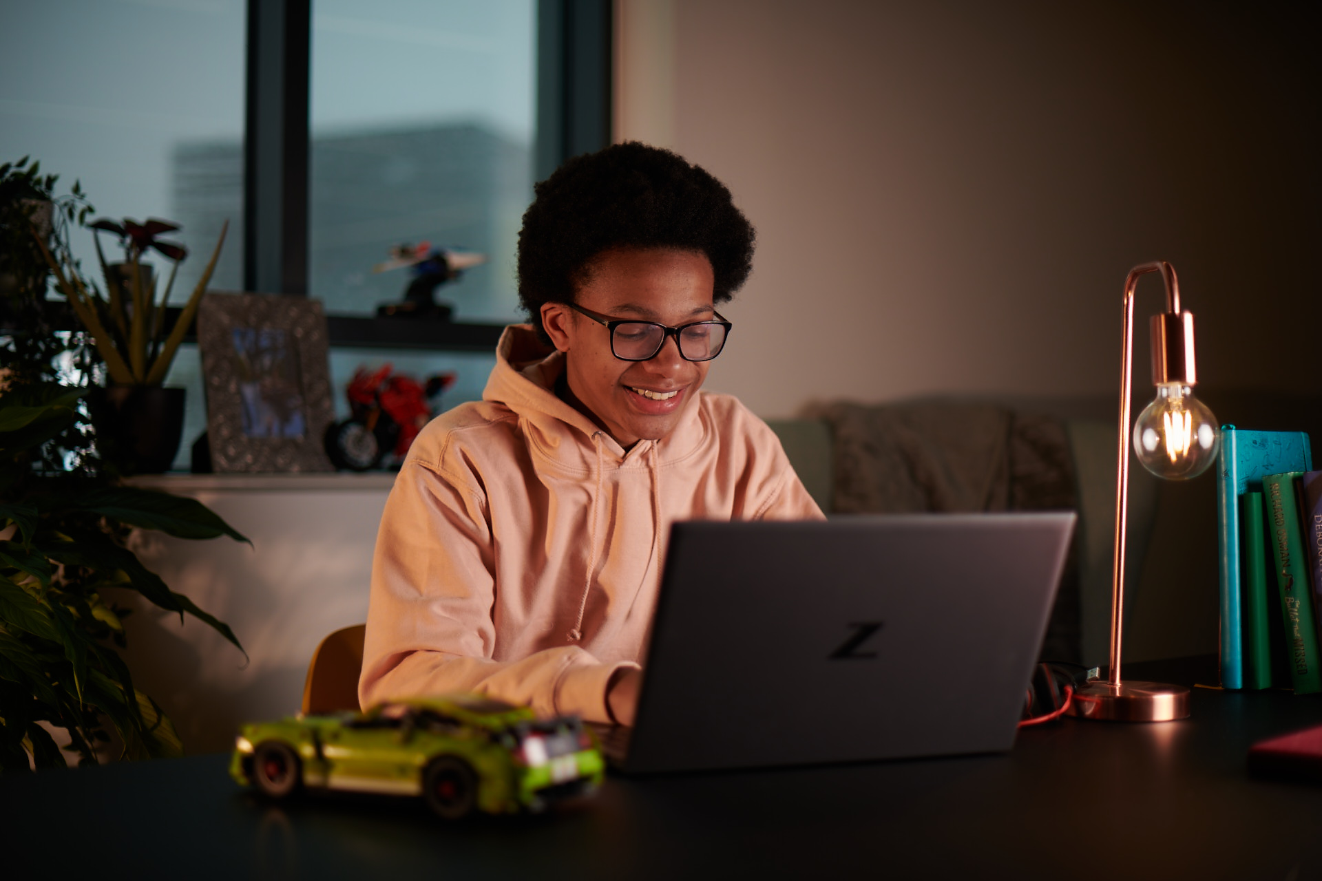 DfE Accredited Online Alternative Provision | Academy21